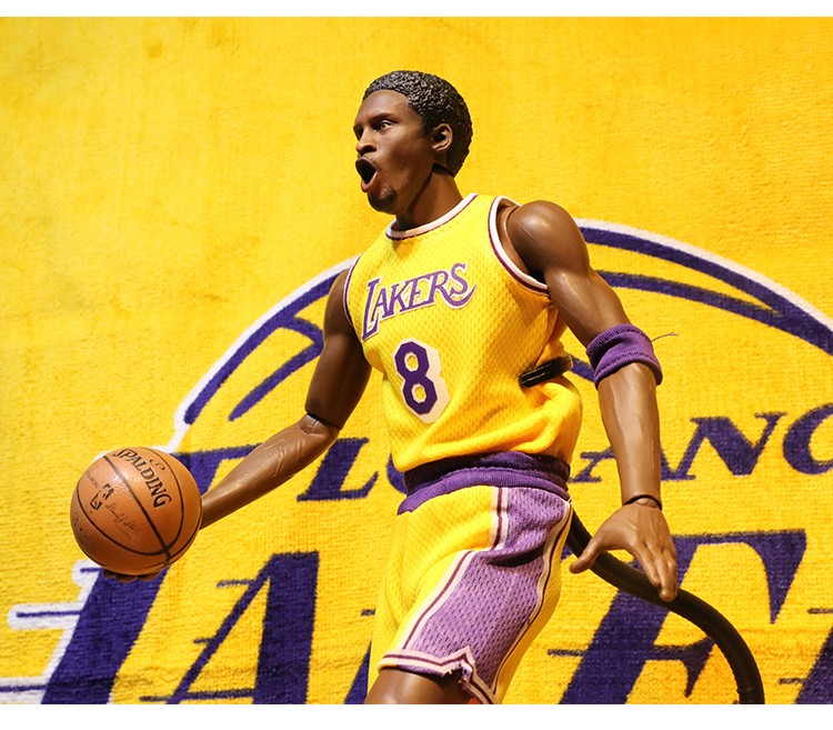 NBA Kobe Bryant 16 inch Yellow Jersey 1:6 Action Figure