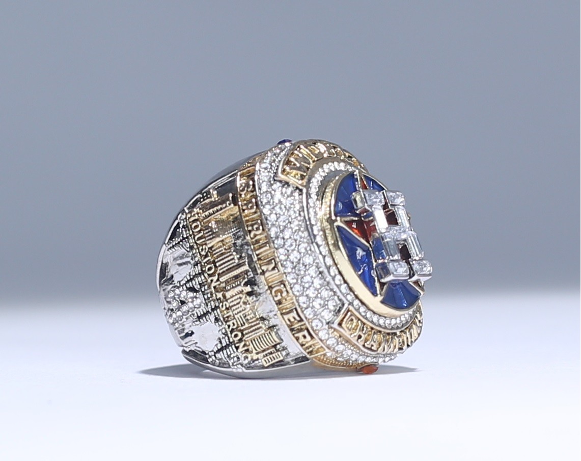 MLB-2017- HOUSTON-ASTROS-WORLD-SERIES-CHAMPIONSHIP-REPLICA-RING