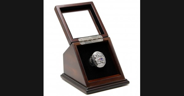 NFL 2014 Super Bowl XLIX New England Patriots Championship Replica Ring